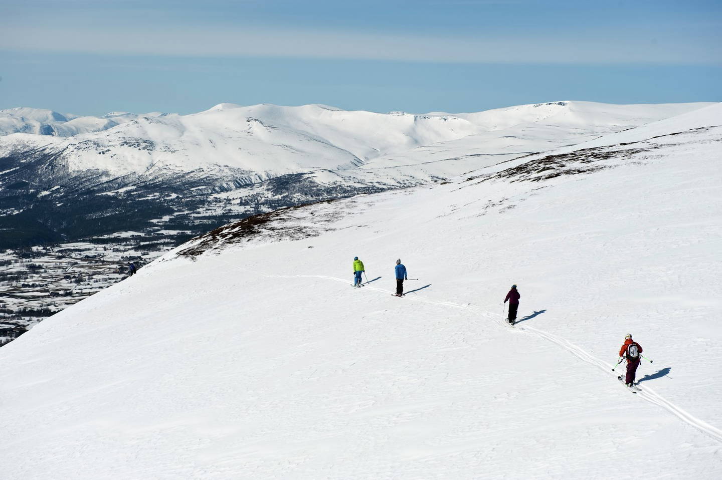 Firmatur med tog til Oppdal – Escape Travel